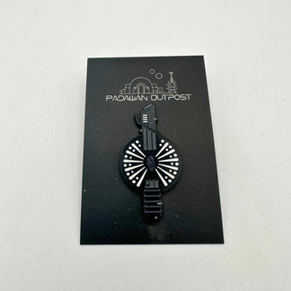 Saber crystal pin badge – Padawan Outpost