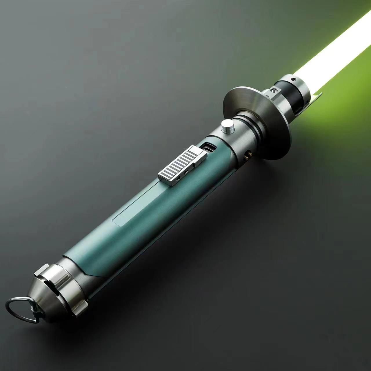 Combat Saber Model Kanan Padawan Outpost